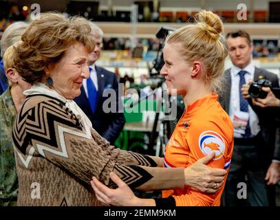 Princess Margriet with Caroline Groot worldchampion 500 meters ...