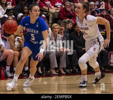 BYU Cougars guard Maria Albiero (5) attempts to pass the ball past ...