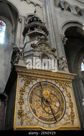 Lyon astronomical clock, Cathedrale Saint-Jean-Baptiste, Lyon, France ...