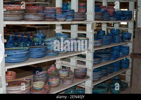 Caribbean artisan craft pottery, bowls, dishes, cups and collectibles ...