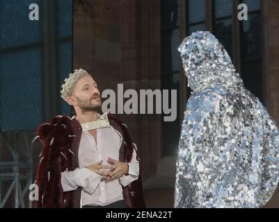 Actors Moritz Grove (as King Gunther) (left) and Lisa Hrdina (as ...