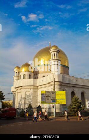 Almaty Central Mosque Stock Photo - Alamy
