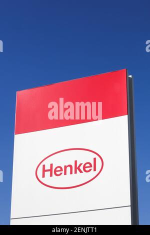 Logo Henkel, consumer goods industry, background white Stock Photo - Alamy