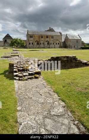 Muchelney Abbey on the Somerset Levels near Langport Stock Photo - Alamy