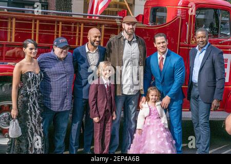 USA. Finley Rose Slater, Brianna Hildebrand and Christian Convery in a ...
