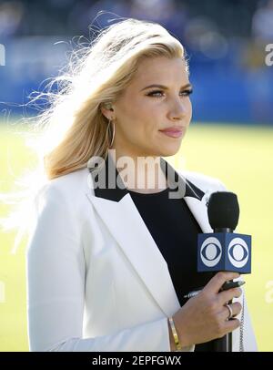 CBS sideline reporter Melanie Collins awaits the start of the Missouri ...