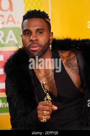 MIAMI, FL - DEC 18: Jason Derulo attends Despierta America Facebook ...