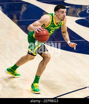 Oregon guard Chris Duarte (5) during the second half of an NCAA college ...