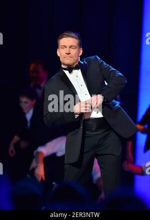 The Bodyguard: The Musical at The Adrienne Arsht Center in Miami ...