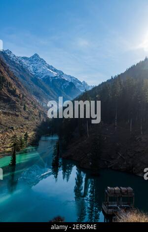 Parvati dam reservior in Barshaini Stock Photo - Alamy