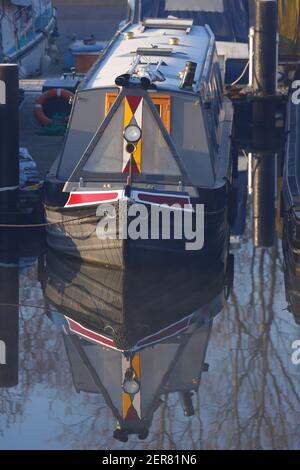Boat reflections at Lemonroyd Waterside & Marina on the Aire & Calder ...