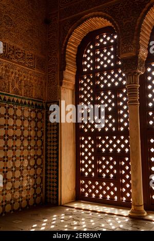 Detail of Moorish window and Arabic inscriptions in the Palacios ...