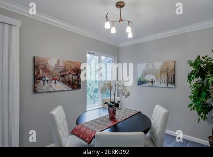 Modern residential dining room interior Stock Photo - Alamy
