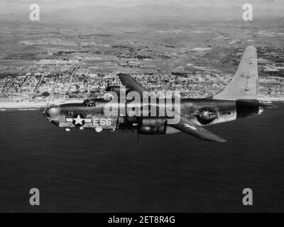 PB4Y-2 Privateer in flight 1945 side view Stock Photo - Alamy