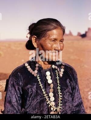 1950s PORTRAIT SMILING NATIVE AMERICAN INDIAN WOMAN WEARING BEADED ...