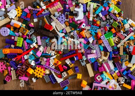 Lego blocks left on the floor Stock Photo - Alamy