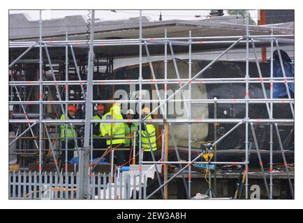 Potters Bar rail crash....day 4pic David Sandison 13/5/2002 Stock Photo ...