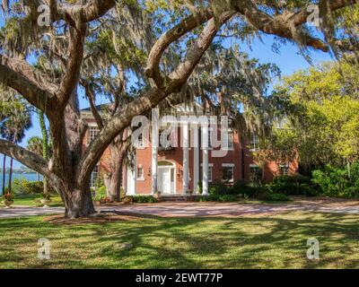 Colonial Revival 1931 Burrows-Matson House at the Bay Preserve at ...