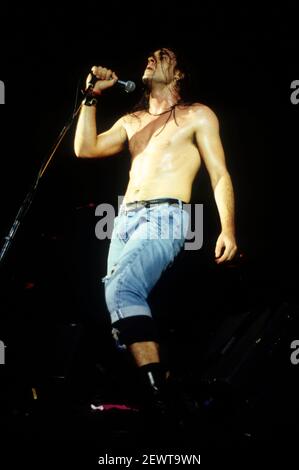 Pat Dubar from Mind Funk live at Hammerswithh Odeon. London, November ...