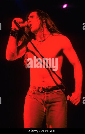 Pat Dubar from Mind Funk live at Hammerswithh Odeon. London, November ...