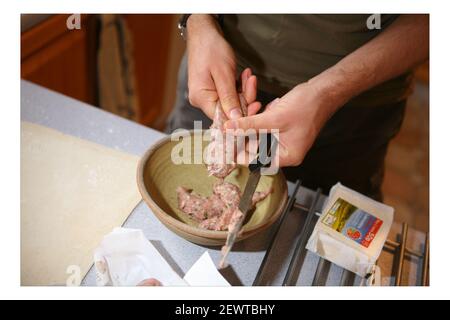 Simon Usborne cooks a pack lunch and eats in the office. Tuna and Onion ...