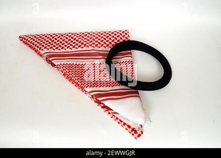 Arabic traditional clothing accessories Agal, Islamic cap and rosary ...