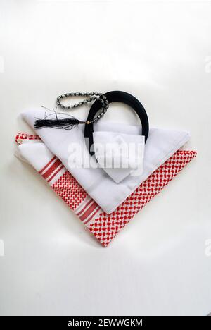 Arabic traditional clothing accessories Agal, Islamic cap and rosary ...