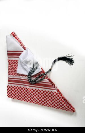 Arabic cultural traditional clothing accessories specially famous ...