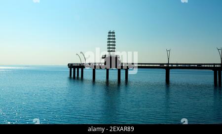The waterfront and Brant Street Pier at Spencer Smith Park ...