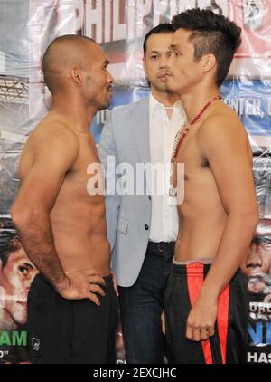 (L-R) Boxers Santos "El Toro" Benavides (Nicaragua), Juan "Pinky" Alejo ...