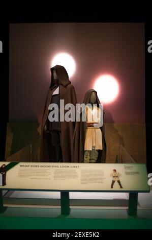 Luke Skywalker Jedi Robe from Return of the Jedi. Star Wars and the ...