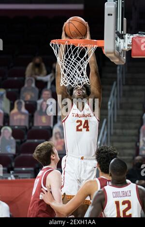 Southern California Trojans forward Joshua Morgan (24) dunks during an ...