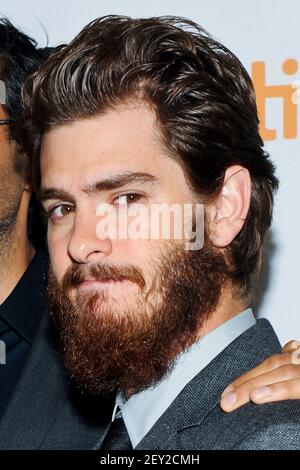 NOAH LOMAX, ANDREW GARFIELD, 99 HOMES, 2014 Stock Photo - Alamy