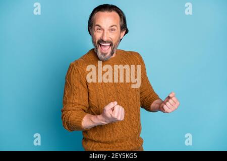 Photo of middle aged man impressed horrible mistake novelty hands head ...