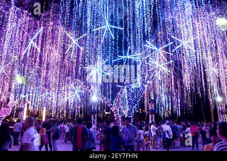 Filipino family's enjoyed taking their pictures at Policarpio Street in ...