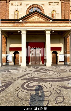 Parabiago the old brick tower sidewalk italy lombardy Stock Photo - Alamy