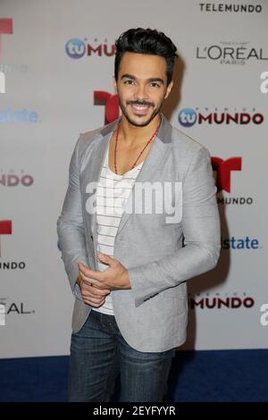 Shalim Ortiz poses backstage at Telemundo's Premios Tu Mundo Awards at ...
