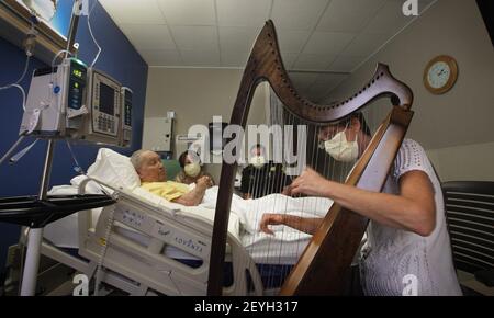 IN MY SLEEP, from left: Tim Draxl, Kelly Overton, Philip Winchester ...