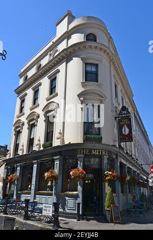 The Mitre Pub, Lancaster Gate, London, England Stock Photo - Alamy