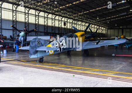 Historic fighter Me 109 Messerschmitt Bf 109 with running engine Stock Photo - Alamy