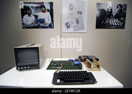 12 Jun 2012 - New York - "Apple 1", fully functioning first Apple ...