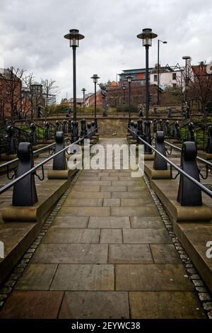 Footpaths lead donw from Sandgate towards the Quayside in Newcastle ...