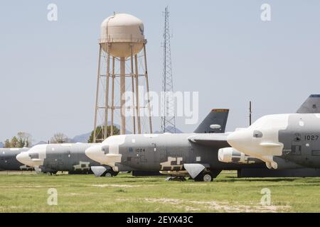 B-52 Stratofortress aircraft in storage at the 309th Aerospace ...
