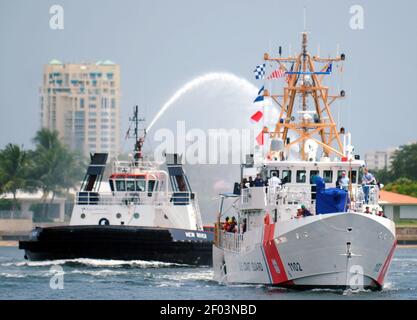 The Sentinel-class fast response cutter USCGC Oliver Henry (WPC 1140 ...