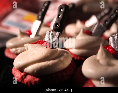 Oakland Baker Debbie Goard's "Chicken Leg with Maggots" cake complete ...
