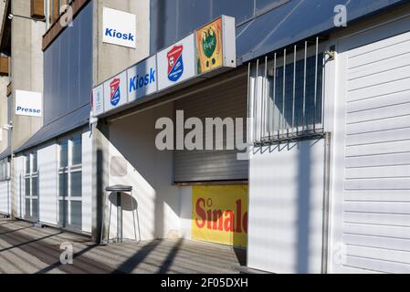 Unterhaching, Germany. 06th Mar, 2021. Close-up of the construction of ...