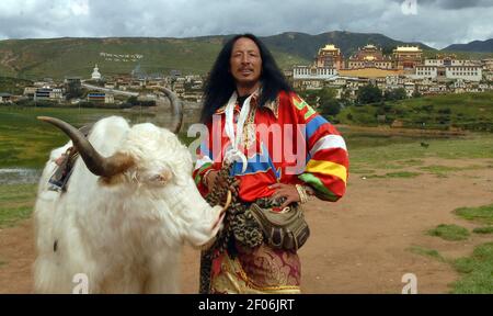 A PICTURE FOR THE TOURIST, SONGZHANLIN MONASTERY, ZHONGDIAN, SHANGRI LA ...