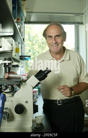 Rockefeller University cell biologist Ralph M. Steinman, seen in a ...
