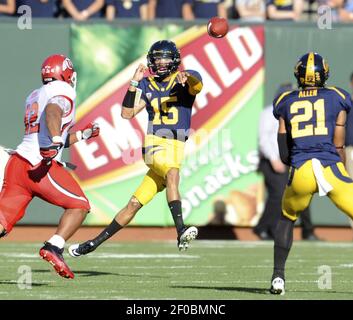 California quarterback Zach Maynard (15) celebrates after a 43-17 ...