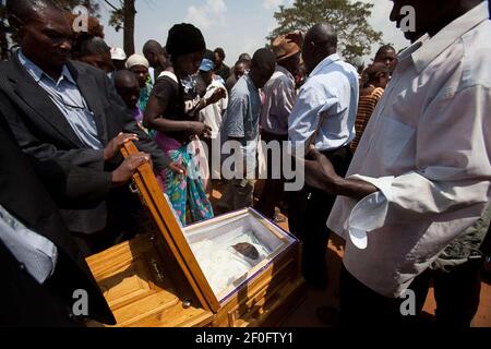 A funeral in Uganda Stock Photo - Alamy